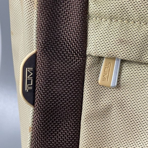 Tumi | Bags | Tumi Ttech Messenger Expendable Large Crossbodylaptop Bag ...